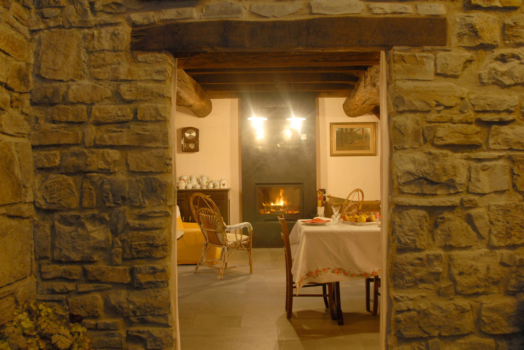 HALLOWEEN NIGTH AT THE MALASPINA CASTLE OF GAMBARO OF FERRIERE